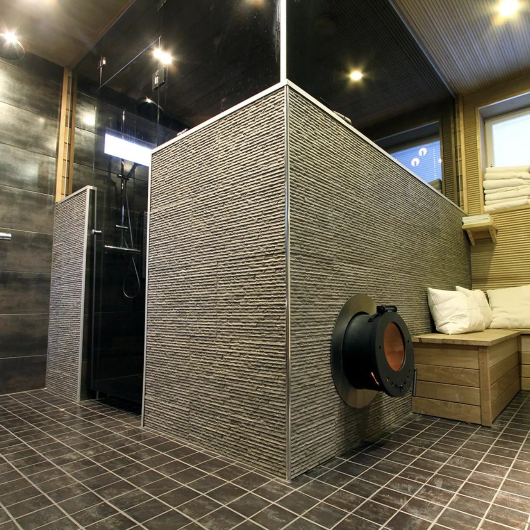 IKI SL Wood Burning Stove, 14–30 M³ | Factory Sale